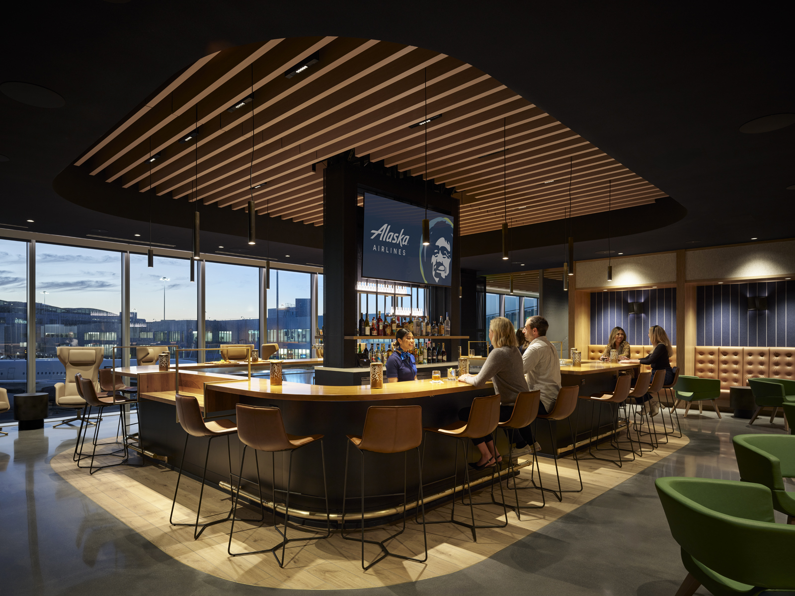 Creating a Memorable Airport Lounge Design Experience: Inside the New ...